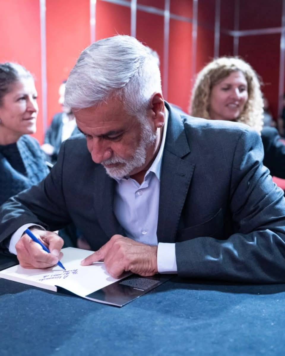 Roberto Feletti presenta un libro en Chacabuco | Chacabuco en Red