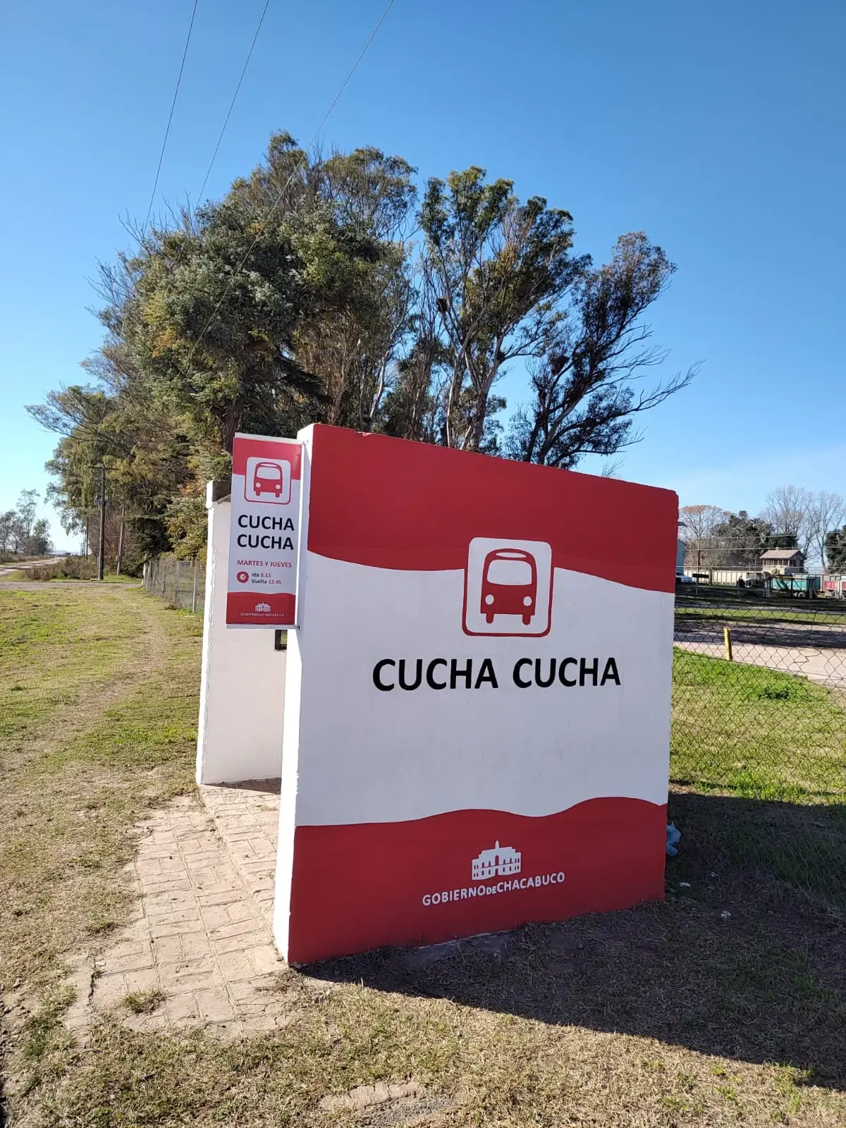 Puesta en valor de la parada de combis en Cucha Cucha | Chacabuco en Red