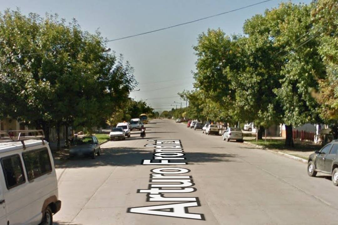 Chocó Contra Un Auto Estacionado Chacabuco En Red