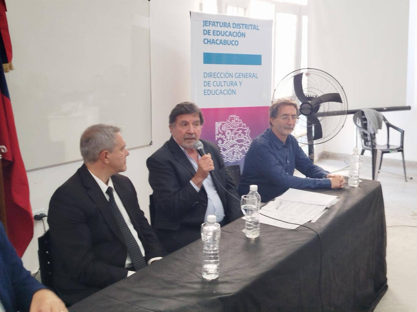Para el director general de Educación bonaerense, “la escuela es mejor ...