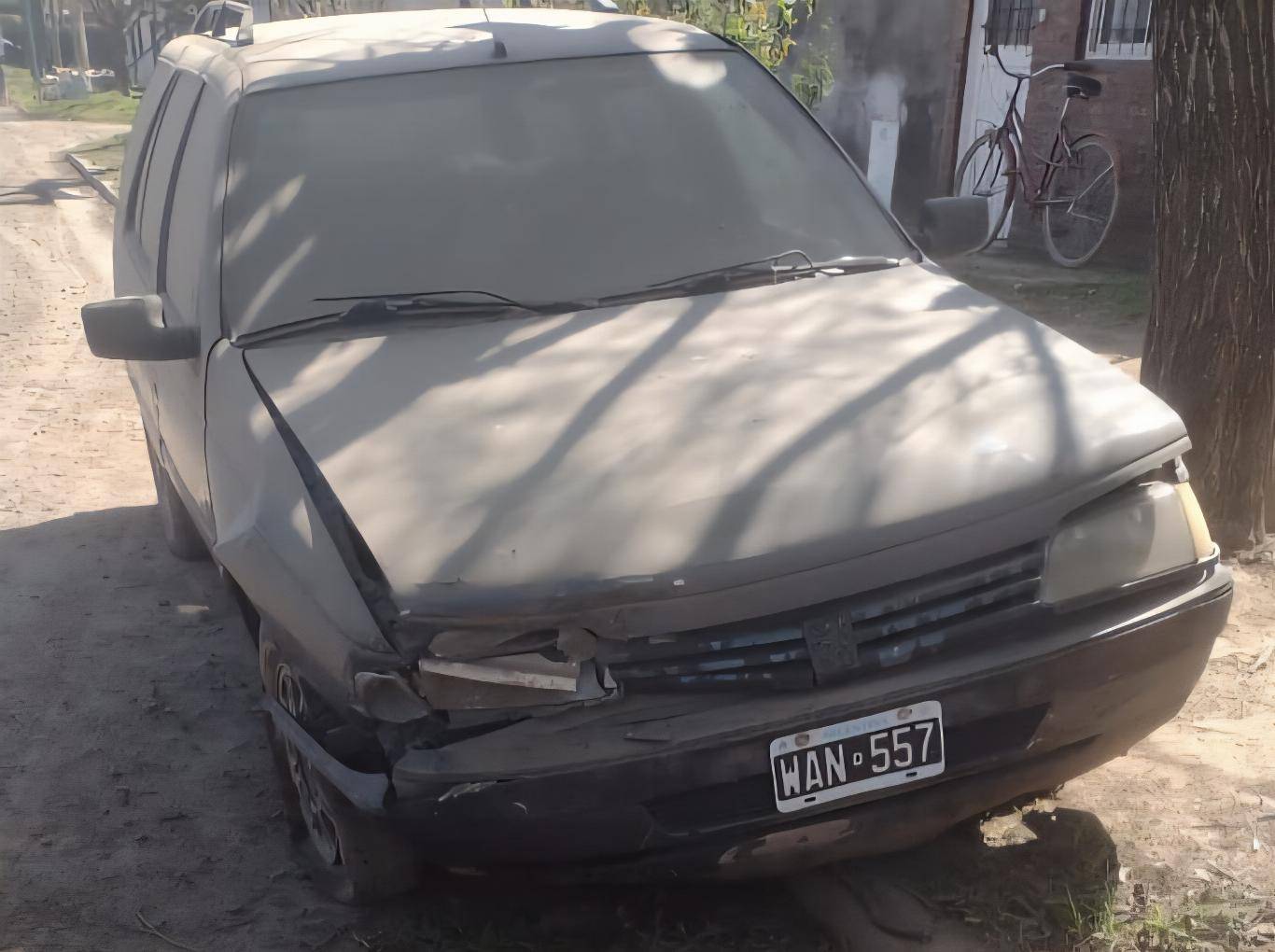 Se Chocó A Un Auto Estacionado Chacabuco En Red